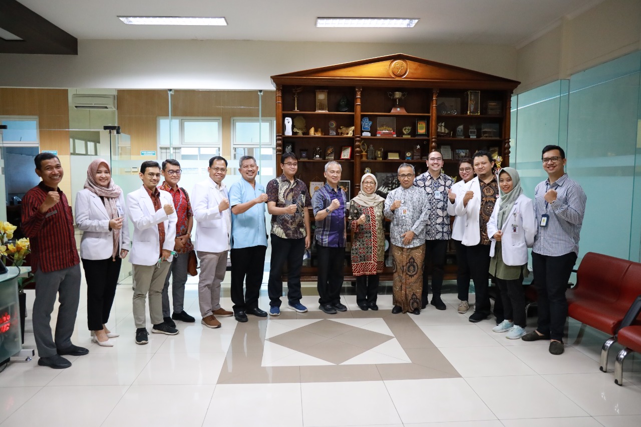 Tim Kementrian Kesehatan dan Tim Pengampuan Rumah Sakit Rujukan ...