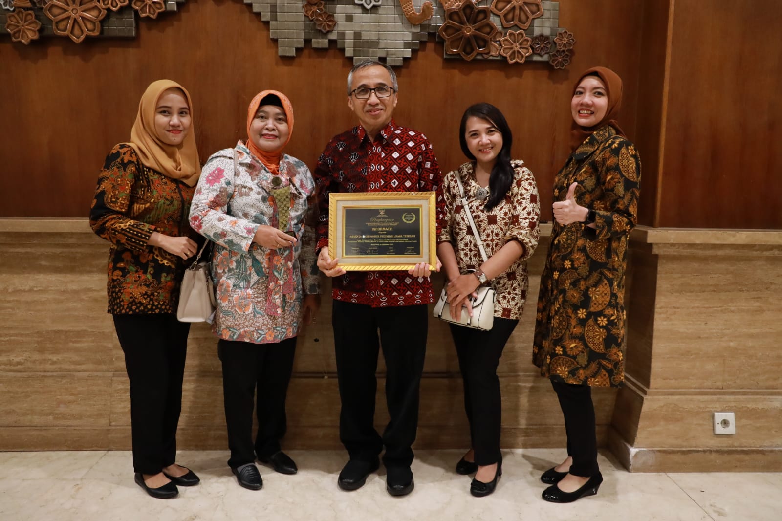 RSUD Dr. Moewardi Kembali Meraih Penghargaan Sebagai Badan Publik Informatif dari Komisi ...