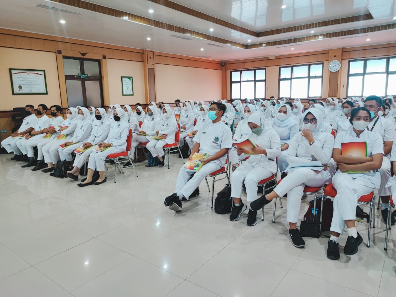 Pra Pendidikan bagi Mahasiswa Keperawatan di RSUD Dr. Moewardi – Official Web RSUD Dr. Moewardi